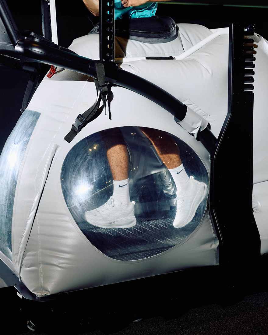 Nike Vomero Premium ti pomůžou posouvat hranice a sbírat kilometry. V těchhle botách máš ...